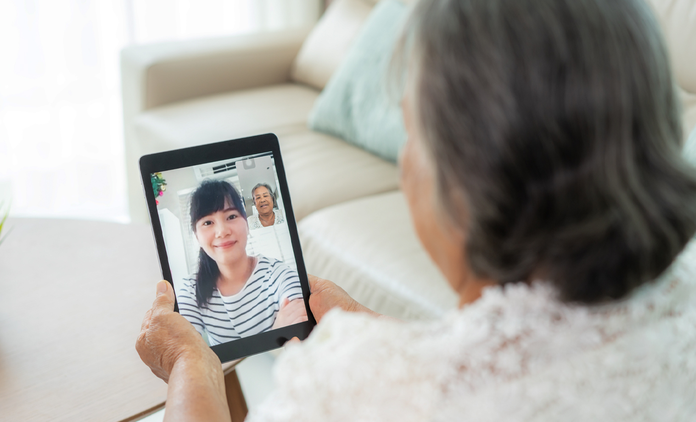 10 Tips For Caregiving from a Distance | BAYADA Be Healthy Blog